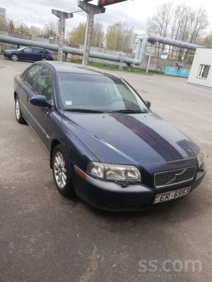 Zils Volvo S80 2001 Rīga, ar dzinēja tilpumu 2.40 L un nobraukumu 144 tūkst. km par 1600 €, foto 4 vietnē AUTOMOTO.COM.LV