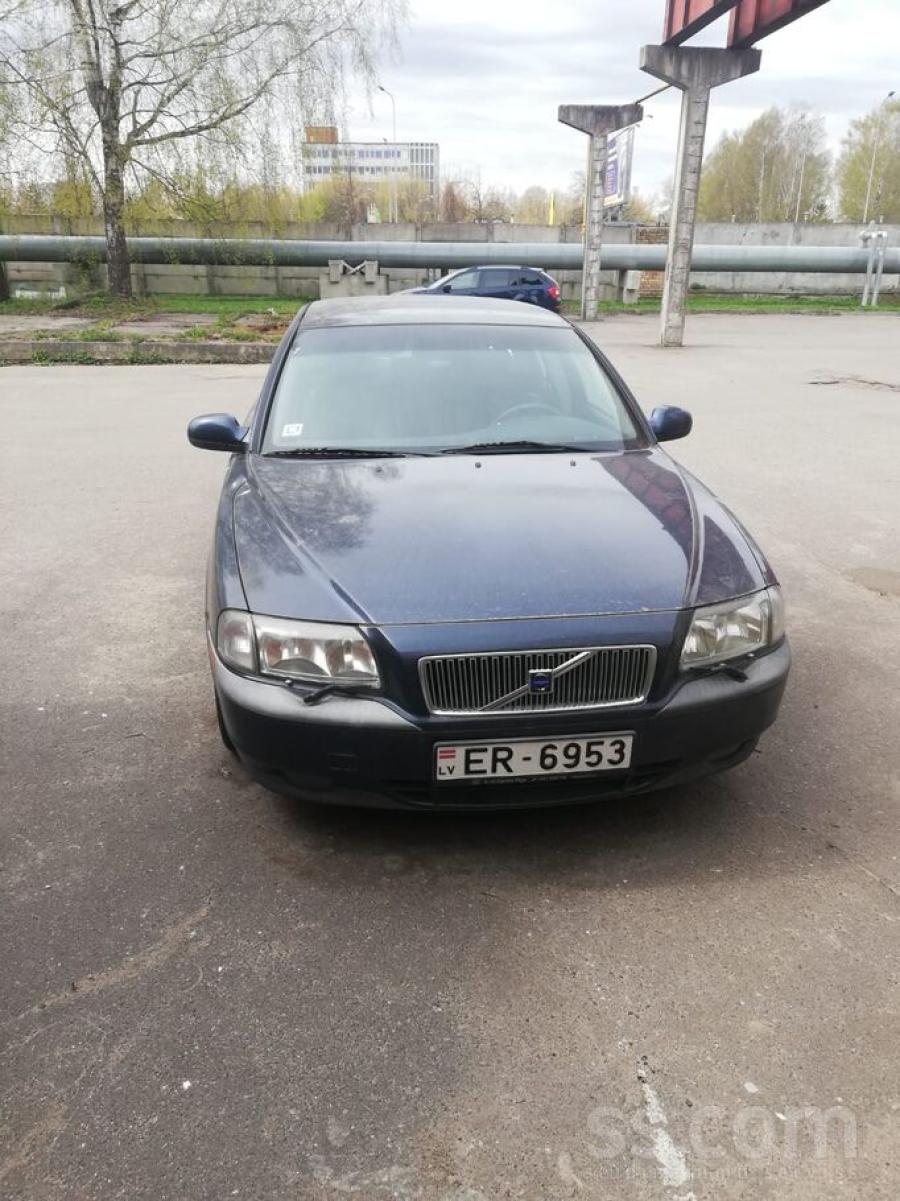 Zils Volvo S80 2001 Rīga, ar dzinēja tilpumu 2.40 L un nobraukumu 144 tūkst. km par 1600 €, foto 6 vietnē AUTOMOTO.COM.LV