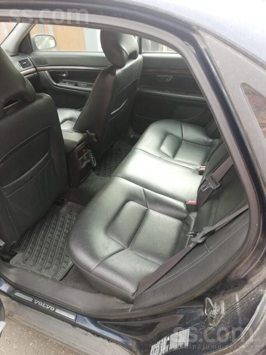 Zils Volvo S80 2001 Rīga, ar dzinēja tilpumu 2.40 L un nobraukumu 144 tūkst. km par 1600 €, foto 7 vietnē AUTOMOTO.COM.LV