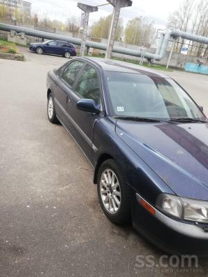 Zils Volvo S80 2001 Rīga, ar dzinēja tilpumu 2.40 L un nobraukumu 144 tūkst. km par 1600 €, foto 8 vietnē AUTOMOTO.COM.LV