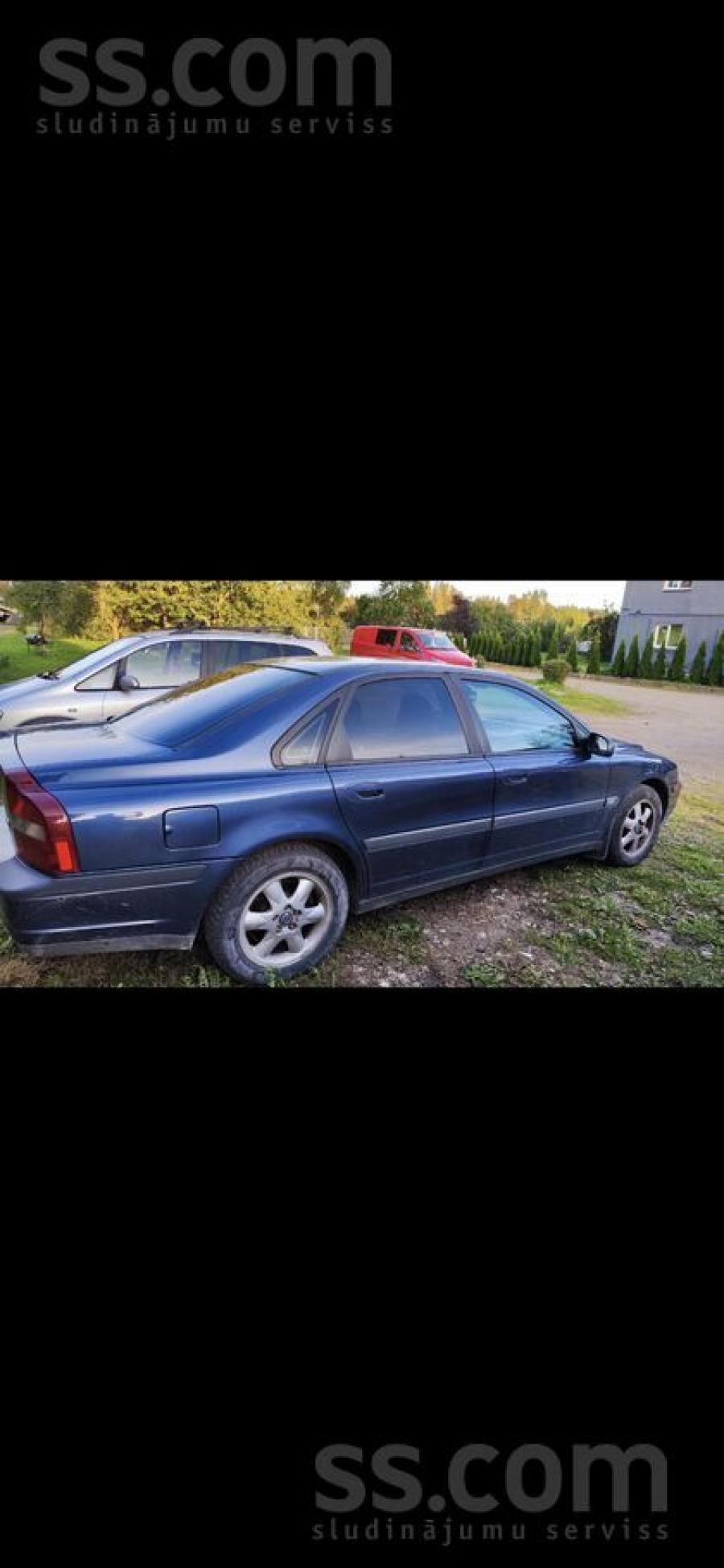 Blue Volvo S80 2002 in Riga, with an engine capacity of 2.40 L and mileage of 325 thousand km for 2500 €, photo 4 on AUTOMOTO.COM.LV