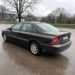Zils Volvo S80 2002 Aizkraukle, ar dzinēja tilpumu 2.40 L un nobraukumu 565 tūkst. km par 630 €, foto 3 vietnē AUTOMOTO.COM.LV