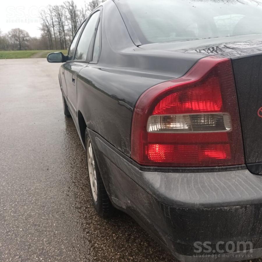 Zils Volvo S80 2002 Aizkraukle, ar dzinēja tilpumu 2.40 L un nobraukumu 565 tūkst. km par 630 €, foto 6 vietnē AUTOMOTO.COM.LV