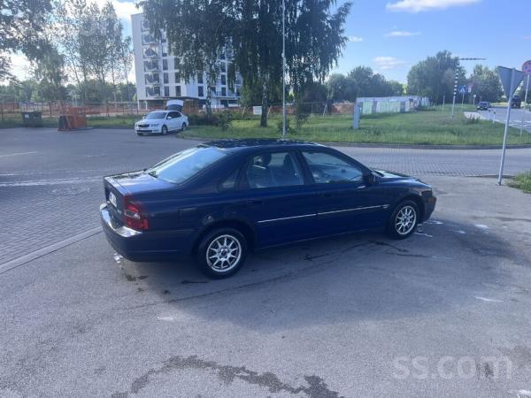 Blue Volvo S80 2002 in Riga, with an engine capacity of 2.40 L and mileage of 236 thousand km for 850 €, photo 2 on AUTOMOTO.COM.LV