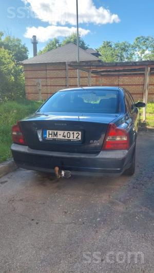 Blue Volvo S80 2002 in Dobele, with an engine capacity of 2.40 L and mileage of 500 thousand km for 550 €, photo 3 on AUTOMOTO.COM.LV