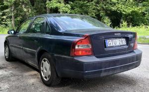 Blue Volvo S80 2002 in Kaunas, with an engine capacity of 2.44 L and mileage of 335 thousand km for 690 €, photo 10 on AUTOMOTO.COM.LV