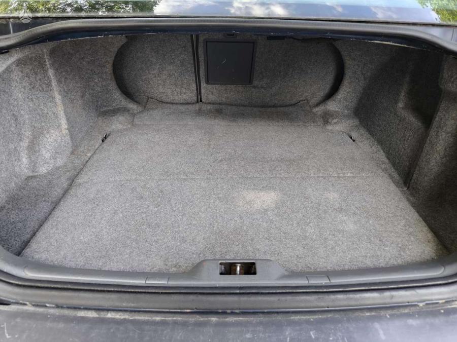 Blue Volvo S80 2002 in Kaunas, with an engine capacity of 2.44 L and mileage of 335 thousand km for 690 €, photo 15 on AUTOMOTO.COM.LV