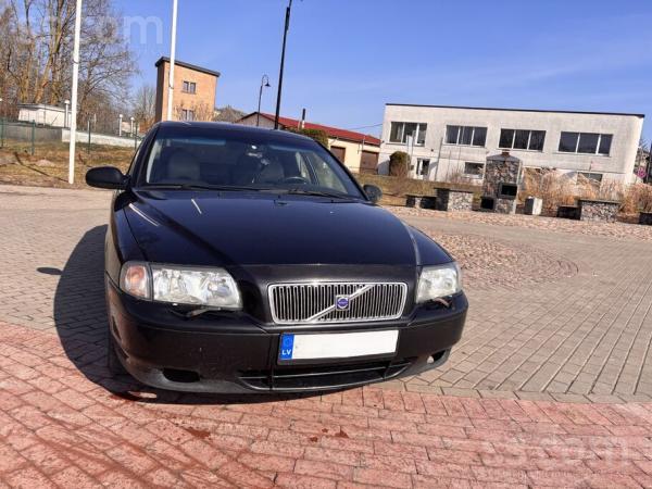 Zils Volvo S80 2002 Bauska, ar dzinēja tilpumu 2.40 L un nobraukumu 337 tūkst. km par 500 €, foto 2 vietnē AUTOMOTO.COM.LV