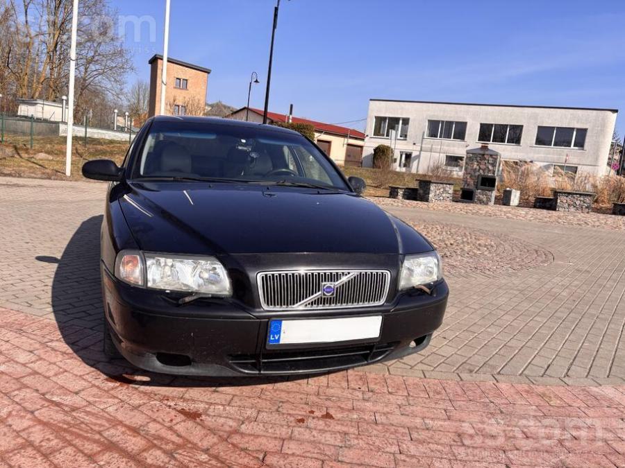 Синий Вольво С80 2002 в Бауска, объемом двигателя 2.40 л и пробегом 337 тыс. км за 500 €, фото 3 на AUTOMOTO.COM.LV