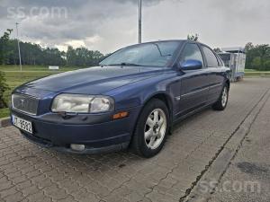 Blue Volvo S80 2002 in Riga, with an engine capacity of 2.40 L and mileage of 331 thousand km for 2000 €, photo 8 on AUTOMOTO.COM.LV