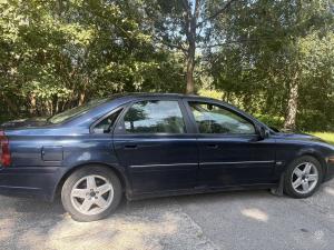 Zils Volvo S80 2002 Panevēža, ar dzinēja tilpumu 2.40 L un nobraukumu 466 tūkst. km par 850 €, foto 5 vietnē AUTOMOTO.COM.LV