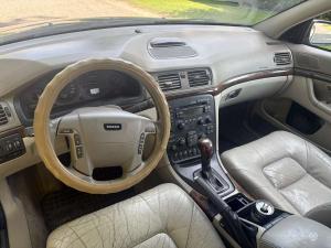 Zils Volvo S80 2002 Panevēža, ar dzinēja tilpumu 2.40 L un nobraukumu 466 tūkst. km par 850 €, foto 10 vietnē AUTOMOTO.COM.LV