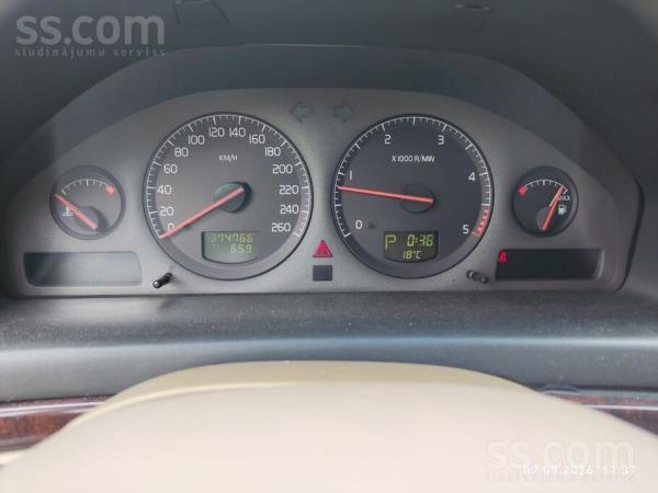 Синий Вольво С80 2002 в Рига, объемом двигателя 2.40 л и пробегом 375 тыс. км за 1100 €, фото 10 на AUTOMOTO.COM.LV