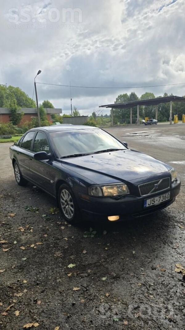 Zils Volvo S80 2002 Talsi, ar dzinēja tilpumu 2.40 L un nobraukumu 322 tūkst. km par 1400 €, foto 4 vietnē AUTOMOTO.COM.LV