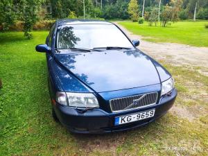 Zils Volvo S80 2002 Rīga, ar dzinēja tilpumu 2.40 L un nobraukumu 375 tūkst. km par 1200 €, foto 3 vietnē AUTOMOTO.COM.LV