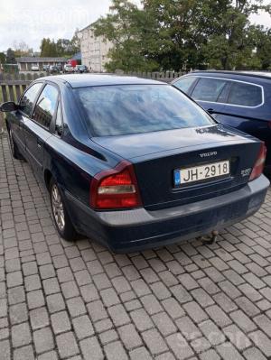 Blue Volvo S80 2002 in Jelgava, with an engine capacity of 2.40 L and mileage of 305 thousand km for 700 €, photo 7 on AUTOMOTO.COM.LV
