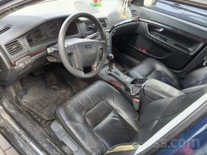 Blue Volvo S80 2002 in Jelgava, with an engine capacity of 2.40 L and mileage of 305 thousand km for 700 €, photo 12 on AUTOMOTO.COM.LV