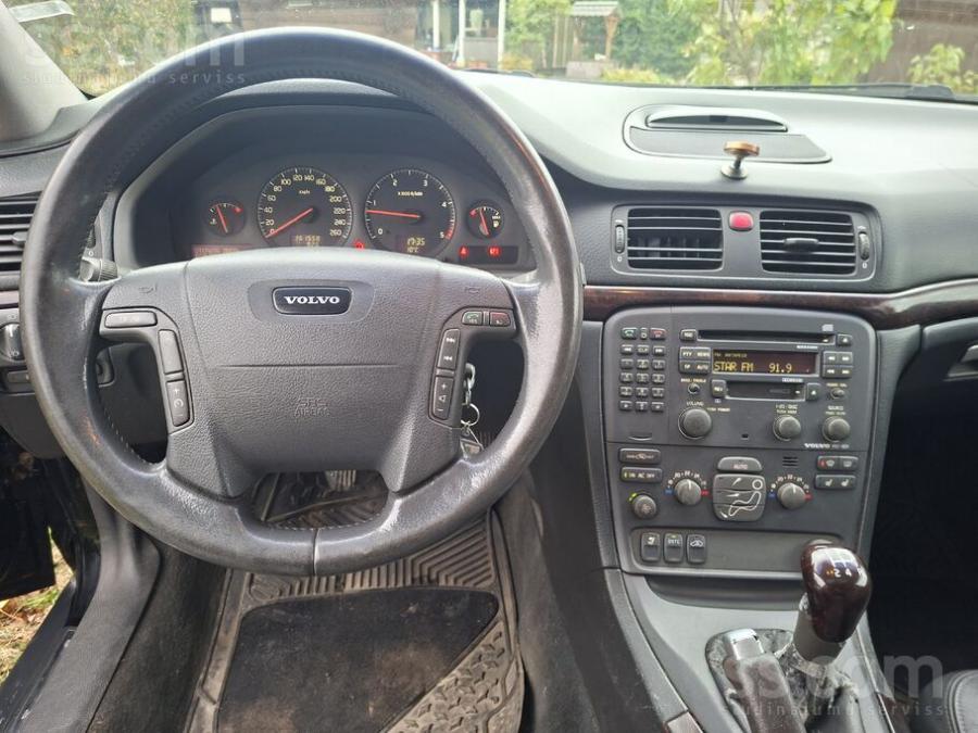 Zils Volvo S80 2002 Ludza, ar dzinēja tilpumu 2.40 L un nobraukumu 362 tūkst. km par 1200 €, foto 6 vietnē AUTOMOTO.COM.LV