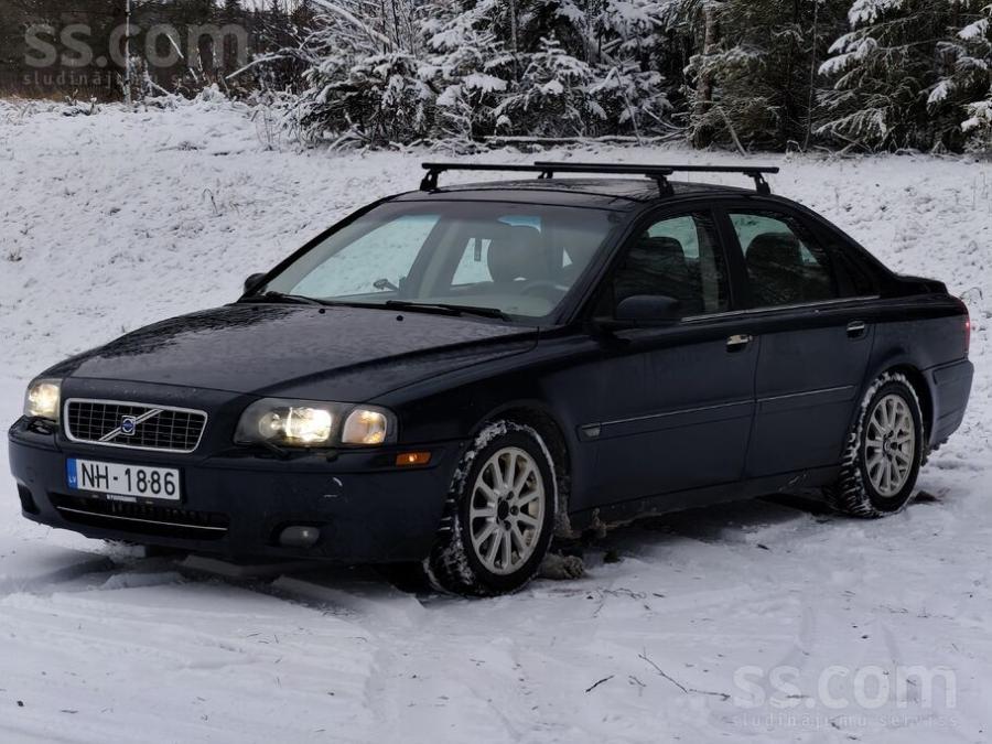 Zils Volvo S80 2003 Alūksne, ar dzinēja tilpumu 2.40 L un nobraukumu 440 tūkst. km par 1000 €, foto 1 vietnē AUTOMOTO.COM.LV