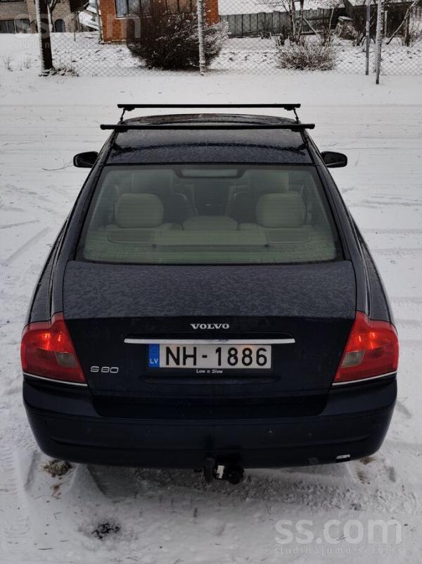 Blue Volvo S80 2003 in Aluksne, with an engine capacity of 2.40 L and mileage of 440 thousand km for 1000 €, photo 6 on AUTOMOTO.COM.LV