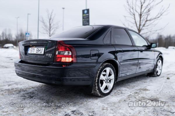 Blue Volvo S80 2003 in Tallinn, with an engine capacity of 2.90 L and mileage of 224 thousand km for 2990 €, photo 6 on AUTOMOTO.COM.LV