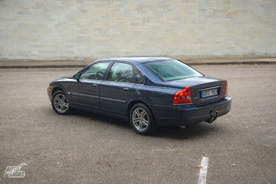 Zils Volvo S80 2003 Viļņa, ar dzinēja tilpumu 2.40 L un nobraukumu 456 tūkst. km par 2500 €, foto 4 vietnē AUTOMOTO.COM.LV