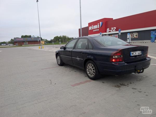 Zils Volvo S80 2003 Klaipėda, ar dzinēja tilpumu 2.40 L un nobraukumu 369 tūkst. km par 1000 €, foto 6 vietnē AUTOMOTO.COM.LV