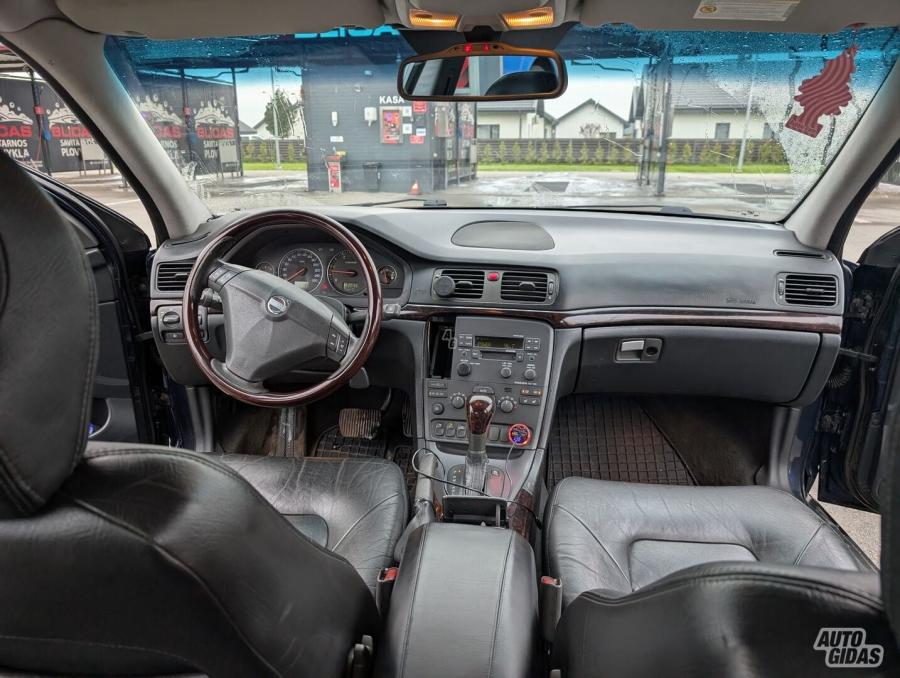Zils Volvo S80 2003 Klaipėda, ar dzinēja tilpumu 2.40 L un nobraukumu 369 tūkst. km par 1000 €, foto 12 vietnē AUTOMOTO.COM.LV
