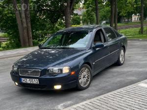Синий Вольво С80 2003 в Цесис, объемом двигателя 2.40 л и пробегом 417 тыс. км за 1000 €, фото  на AUTOMOTO.COM.LV