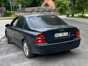 Синий Вольво С80 2003 в Цесис, объемом двигателя 2.40 л и пробегом 417 тыс. км за 1000 €, фото 3 на AUTOMOTO.COM.LV