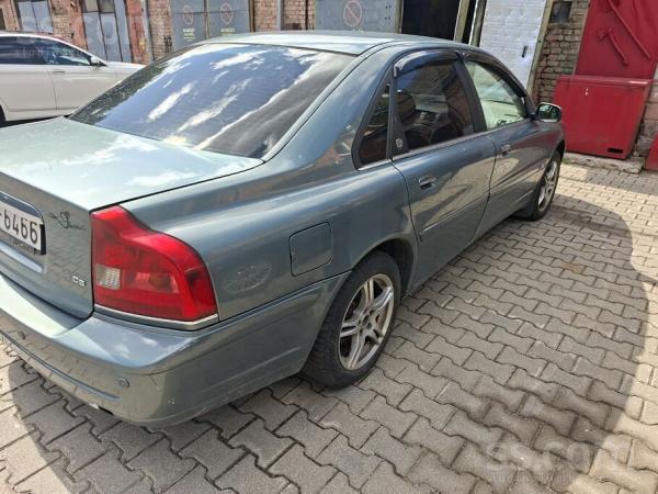 Blue Volvo S80 2003 in Riga, with an engine capacity of 2.40 L and mileage of 438 thousand km for 710 €, photo 3 on AUTOMOTO.COM.LV