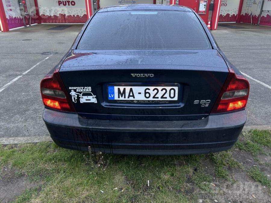 Blue Volvo S80 2003 in Riga, with an engine capacity of 2.40 L and mileage of 355 thousand km for 1400 €, photo 5 on AUTOMOTO.COM.LV