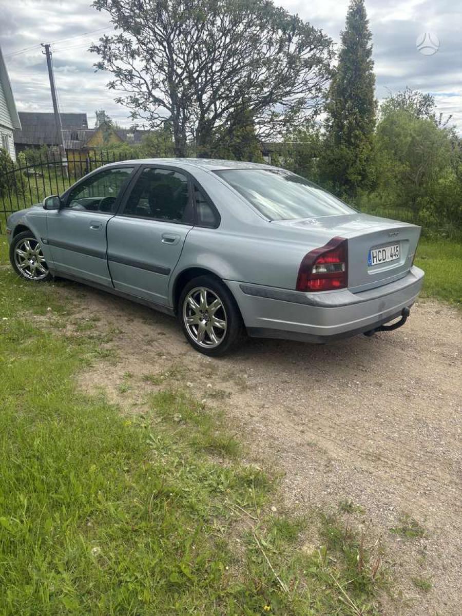 Zils Volvo S80 2003 Alīta, ar dzinēja tilpumu 0.00 L un nobraukumu 271 tūkst. km par 700 €, foto 4 vietnē AUTOMOTO.COM.LV