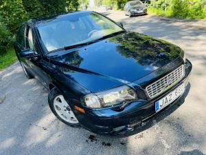 Zils Volvo S80 2003 Viļņa, ar dzinēja tilpumu 2.40 L un nobraukumu 299 tūkst. km par 900 €, foto 3 vietnē AUTOMOTO.COM.LV
