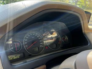 Zils Volvo S80 2003 Viļņa, ar dzinēja tilpumu 2.40 L un nobraukumu 299 tūkst. km par 900 €, foto 10 vietnē AUTOMOTO.COM.LV