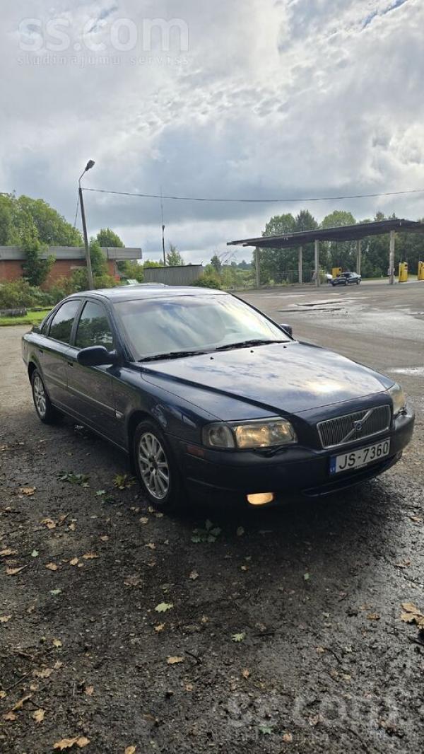 Вольво С80 2003 в Талси на AUTOMOTO.COM.LV Синий Вольво С80 2003 в Талси, объемом двигателя 2.40 л и пробегом 322 тыс. км за 1400 €, фото 4 на AUTOMOTO.COM.LV