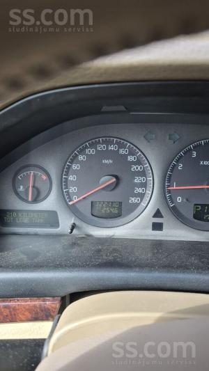 Синий Вольво С80 2003 в Талси, объемом двигателя 2.40 л и пробегом 322 тыс. км за 1400 €, фото 9 на AUTOMOTO.COM.LV
