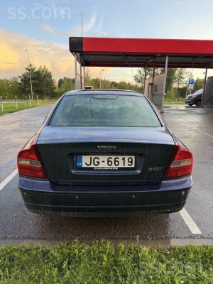 Blue Volvo S80 2003 in Daugavpils, with an engine capacity of 2.40 L and mileage of 337 thousand km for 1550 €, photo 5 on AUTOMOTO.COM.LV