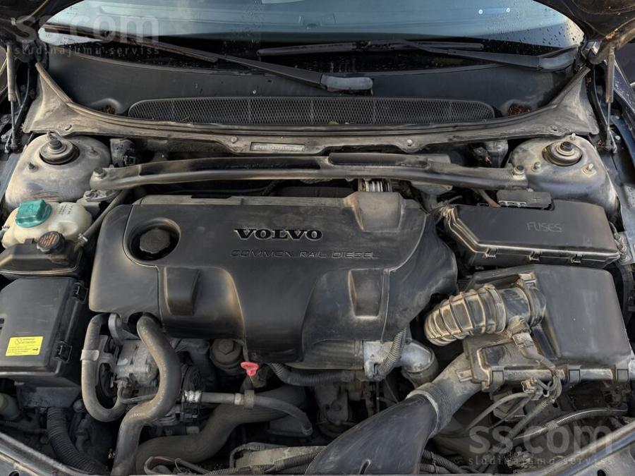 Blue Volvo S80 2003 in Daugavpils, with an engine capacity of 2.40 L and mileage of 337 thousand km for 1550 €, photo 9 on AUTOMOTO.COM.LV