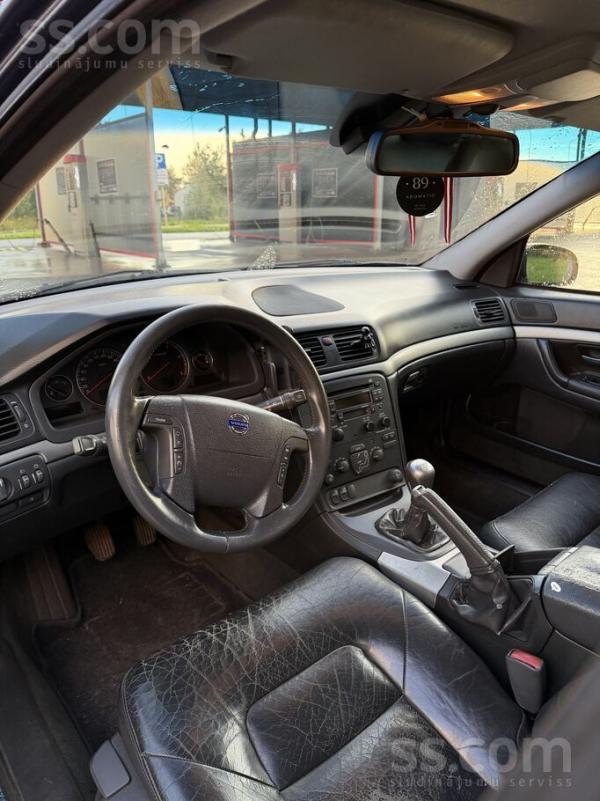 Blue Volvo S80 2003 in Daugavpils, with an engine capacity of 2.40 L and mileage of 337 thousand km for 1550 €, photo 6 on AUTOMOTO.COM.LV
