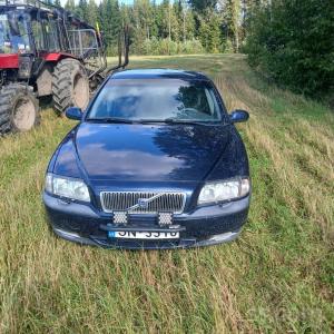 Zils Volvo S80 2003 Limbaži, ar dzinēja tilpumu 2.40 L un nobraukumu 346 tūkst. km par 800 €, foto 1 vietnē AUTOMOTO.COM.LV