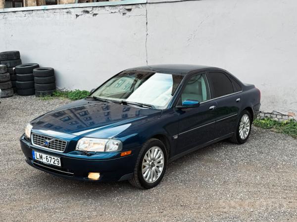 Blue Volvo S80 2003 in Riga, with an engine capacity of 2.40 L and mileage of 398 thousand km for 1450 €, photo 1 on AUTOMOTO.COM.LV