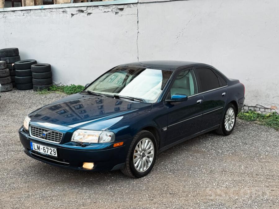 Blue Volvo S80 2003 in Riga, with an engine capacity of 2.40 L and mileage of 398 thousand km for 1450 €, photo 1 on AUTOMOTO.COM.LV