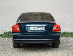 Blue Volvo S80 2003 in Riga, with an engine capacity of 2.40 L and mileage of 398 thousand km for 1450 €, photo 4 on AUTOMOTO.COM.LV