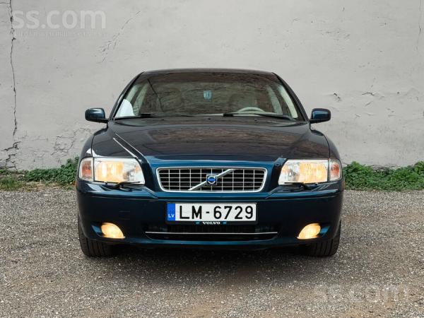 Blue Volvo S80 2003 in Riga, with an engine capacity of 2.40 L and mileage of 398 thousand km for 1450 €, photo 5 on AUTOMOTO.COM.LV