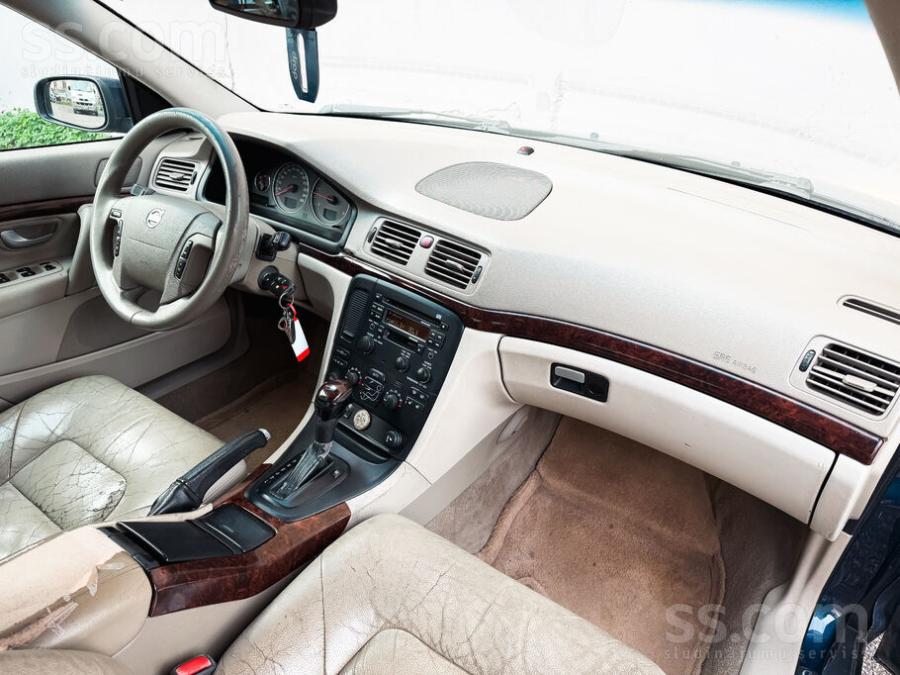 Blue Volvo S80 2003 in Riga, with an engine capacity of 2.40 L and mileage of 398 thousand km for 1450 €, photo 8 on AUTOMOTO.COM.LV