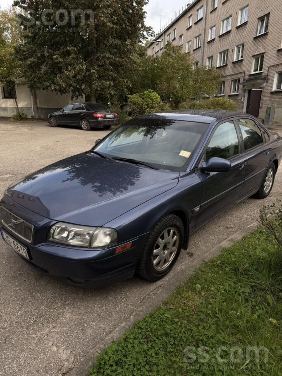 Синий Вольво С80 2003 в Даугавпилс, объемом двигателя 2.40 л и пробегом 338 тыс. км за 1380 €, фото 10 на AUTOMOTO.COM.LV