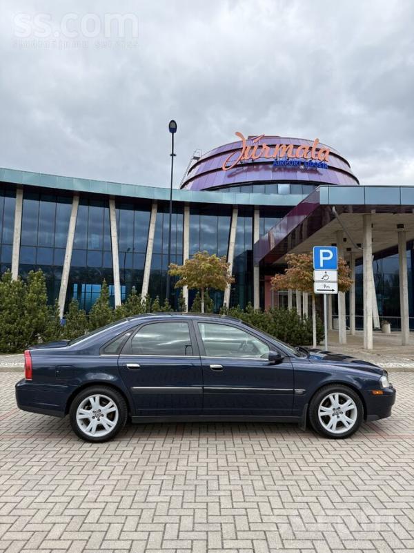 Zils Volvo S80 2004 Tukums, ar dzinēja tilpumu 2.40 L un nobraukumu 349 tūkst. km par 1990 €, foto 4 vietnē AUTOMOTO.COM.LV