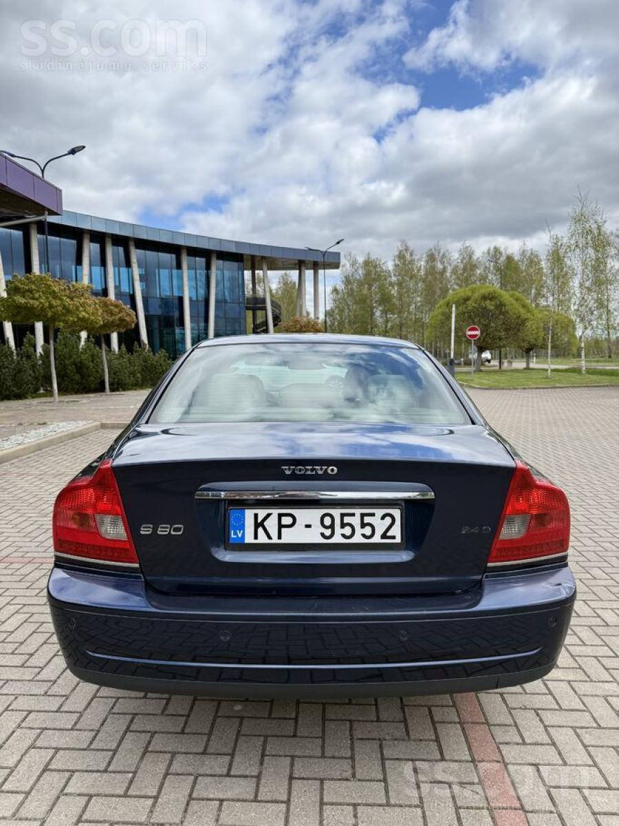 Zils Volvo S80 2004 Tukums, ar dzinēja tilpumu 2.40 L un nobraukumu 349 tūkst. km par 1990 €, foto 6 vietnē AUTOMOTO.COM.LV