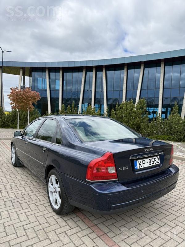 Zils Volvo S80 2004 Tukums, ar dzinēja tilpumu 2.40 L un nobraukumu 349 tūkst. km par 1990 €, foto 7 vietnē AUTOMOTO.COM.LV